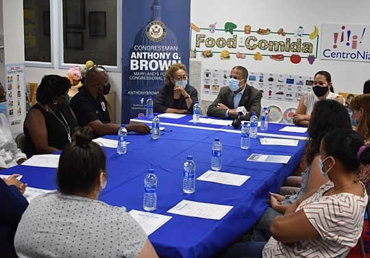 Congressman Anthony Brown Visits CentroNía Maryland | CentroNia