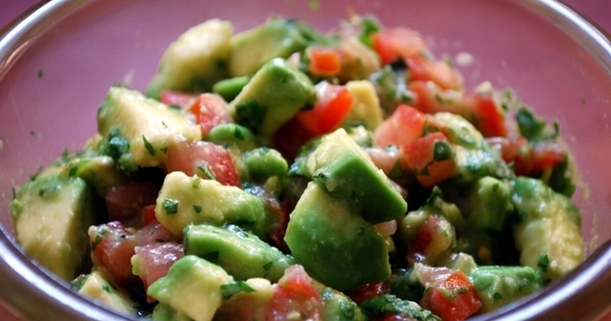 Recipe: Simple Avocado Salsa | CentroNia